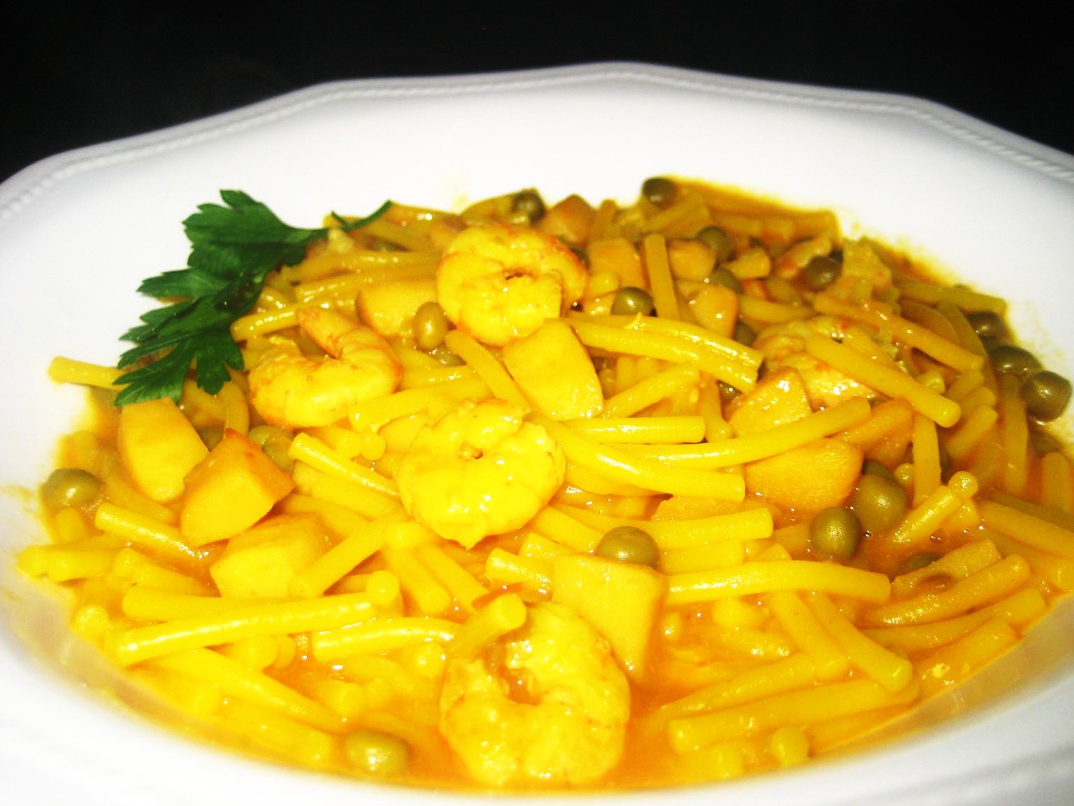 LAS RECETAS DE MAMA ROSA: Fideos con mariscos