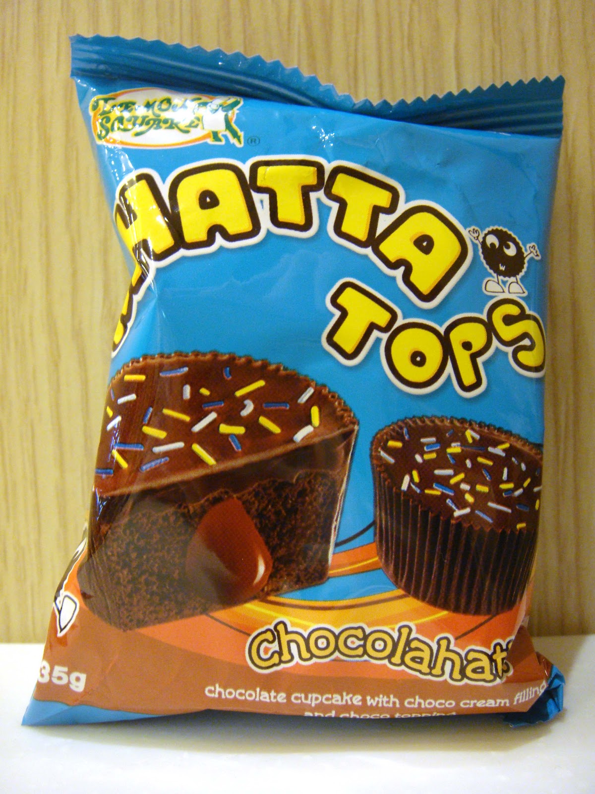 Supersupergirl's Food Reviews: Lemon Square’s Whatta Tops Chocolate Cream