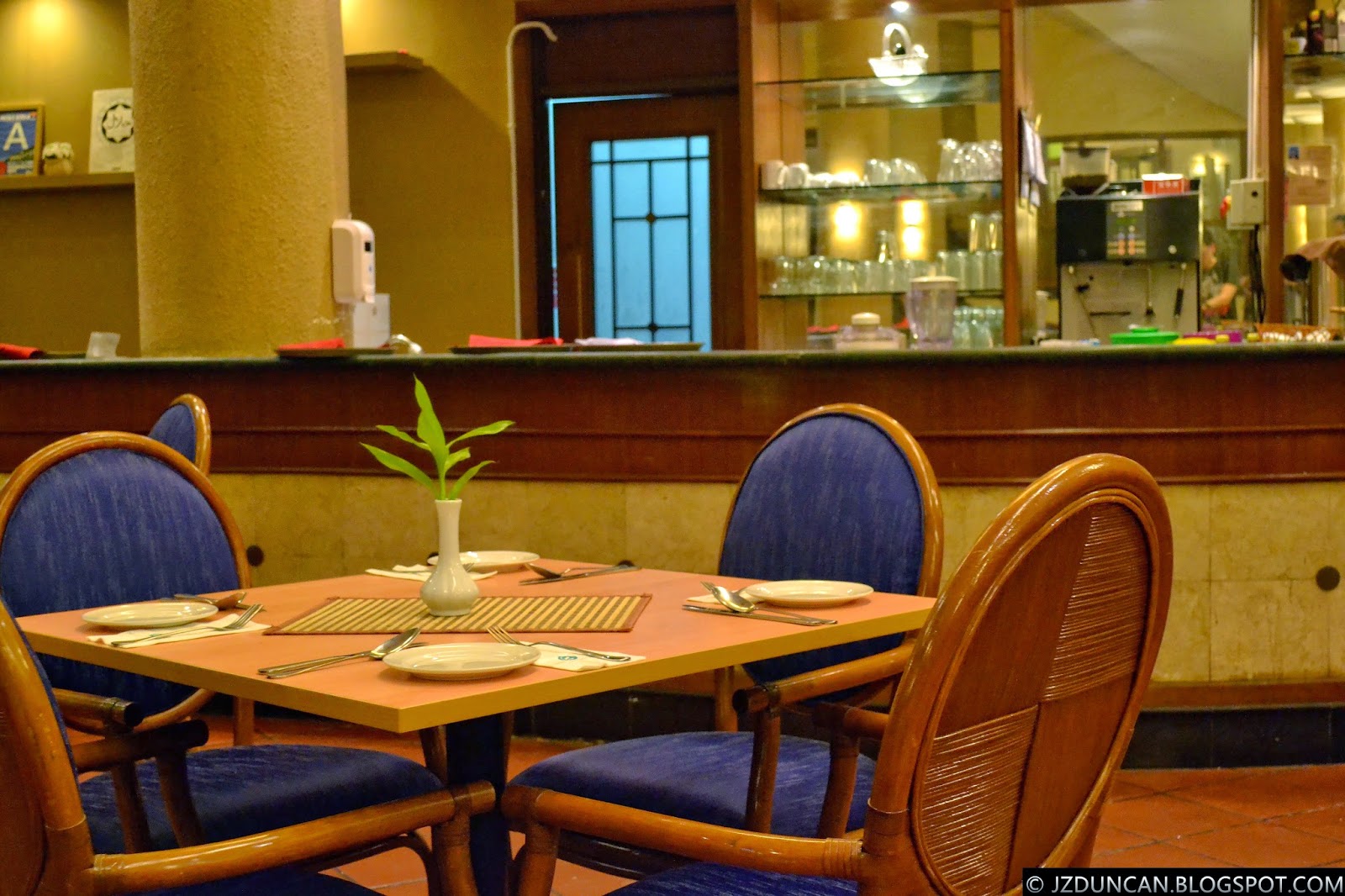 Eat Well Travel On_: Buffet Spree: Aroi Dee Thai Restaurant & Palms ...