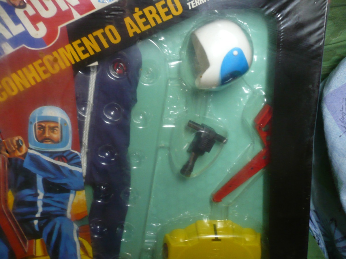 BONECO FALCON DA ESTRELA: COLEÇÃO PESSOAL FALCON ESTRELA