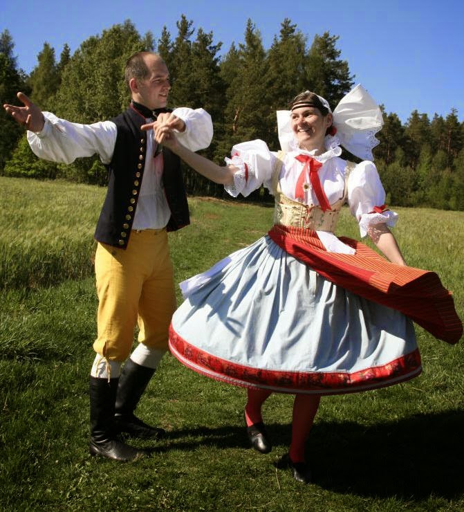 FolkCostume&Embroidery: Overview of the Folk Costumes of Europe