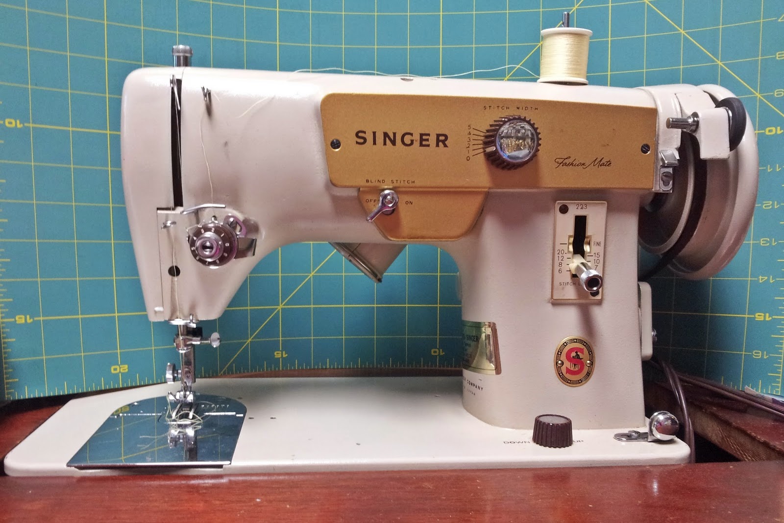 DragonPoodle Studio: April 2015