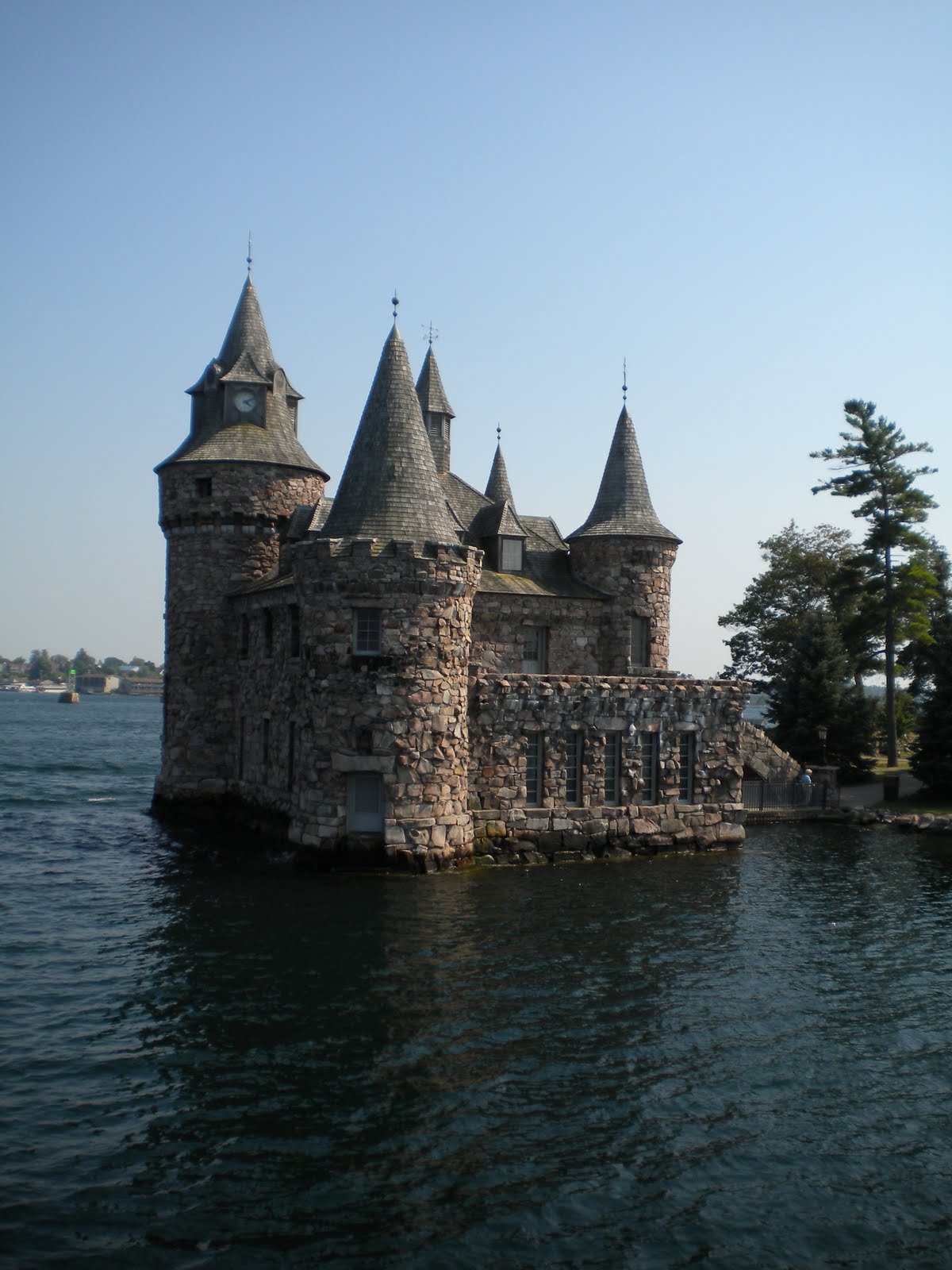 MacGregor's Family Trip: Boldt Castle, Heart Island, Alexandria Bay ...