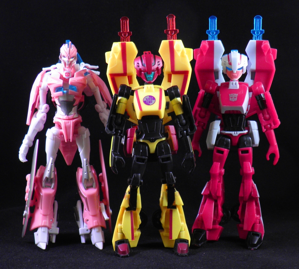 She's Fantastic: Transformers: Animated DRAG STRIP!