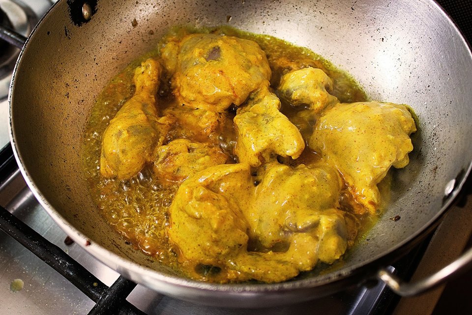 Antara's Kitchen: Murgh Dak Bungalow (Chicken Dak Bungalow) recipe
