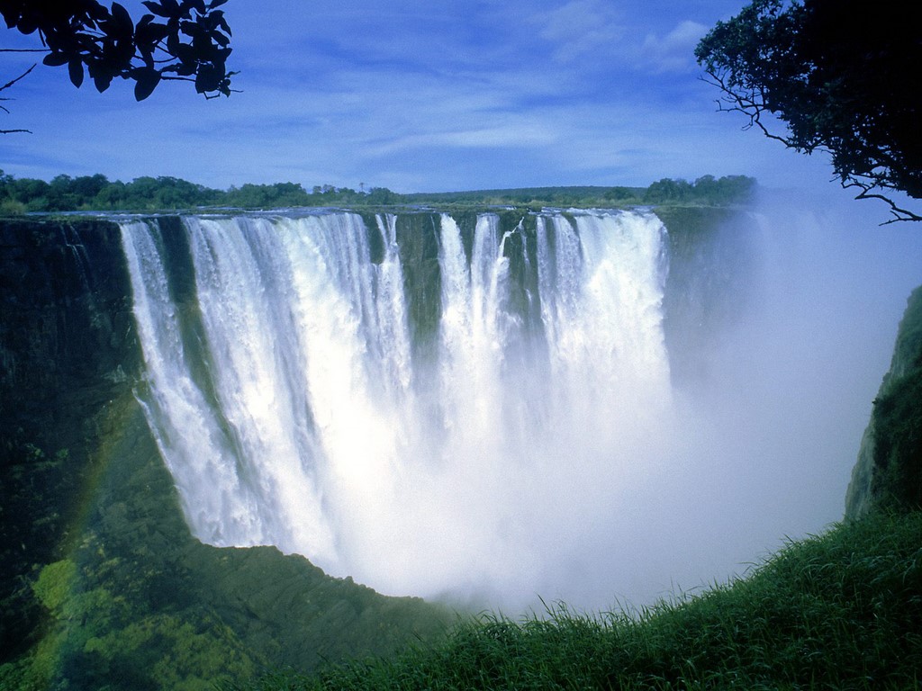 Amazing World: Amazing Victoria Falls in Zimbabwe, The Largest Waterfalls