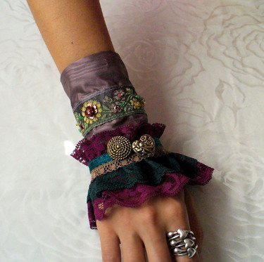 design lass: Handmade Victorian Cuff