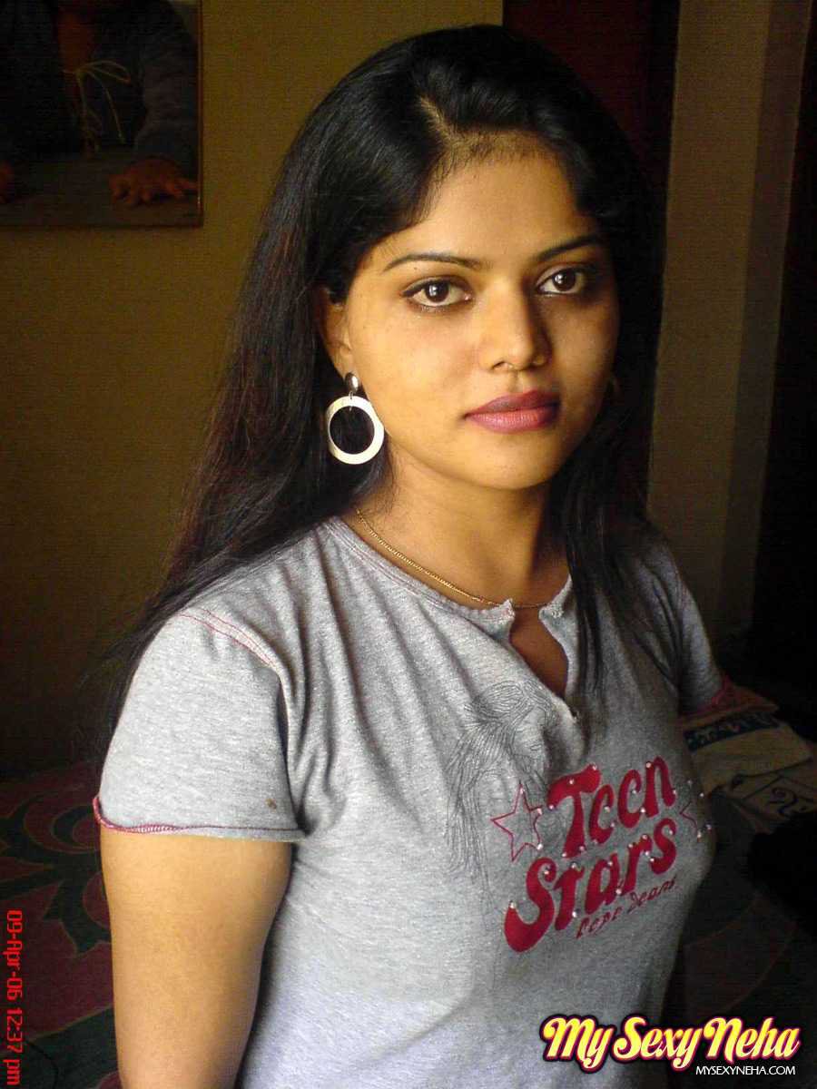 மீனா காம கதைகள் இவள் புண்டையை பாரு