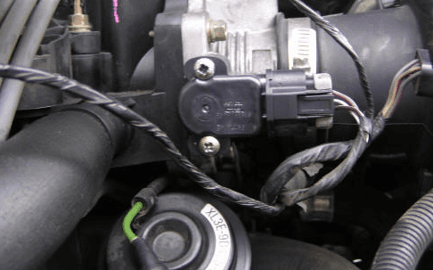 What does throttle position sensor do?