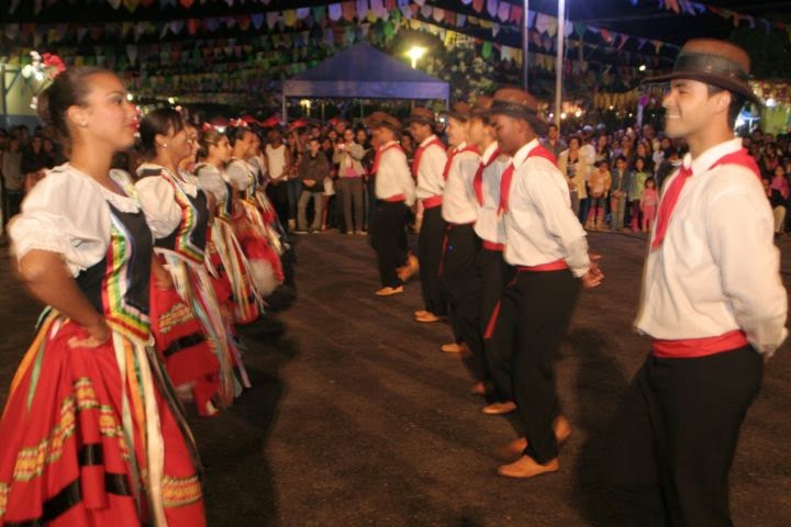 Grupo de Danças Zabelê de Pirapora: Catira ou Cateretê
