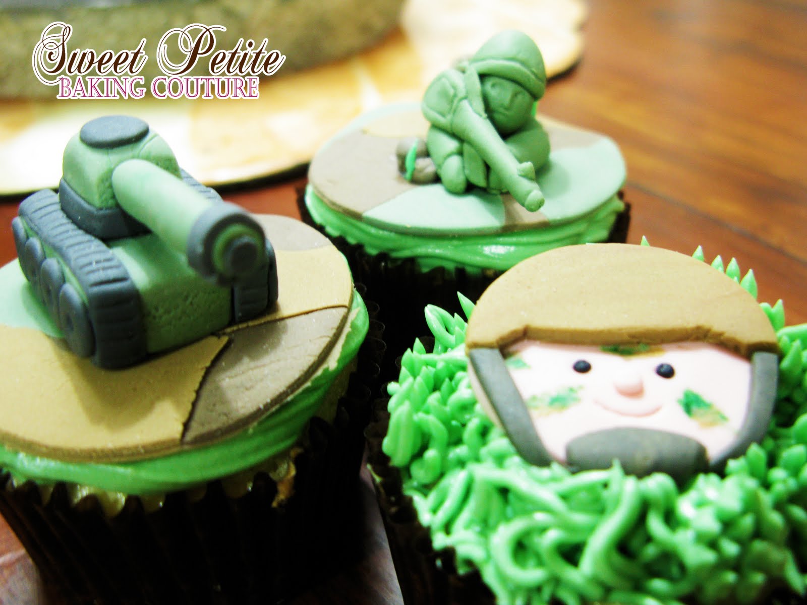 Sweet Petite: MIlitary Cupcakes