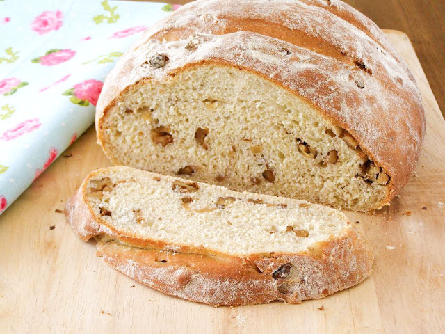 maple•spice: Walnut Bread