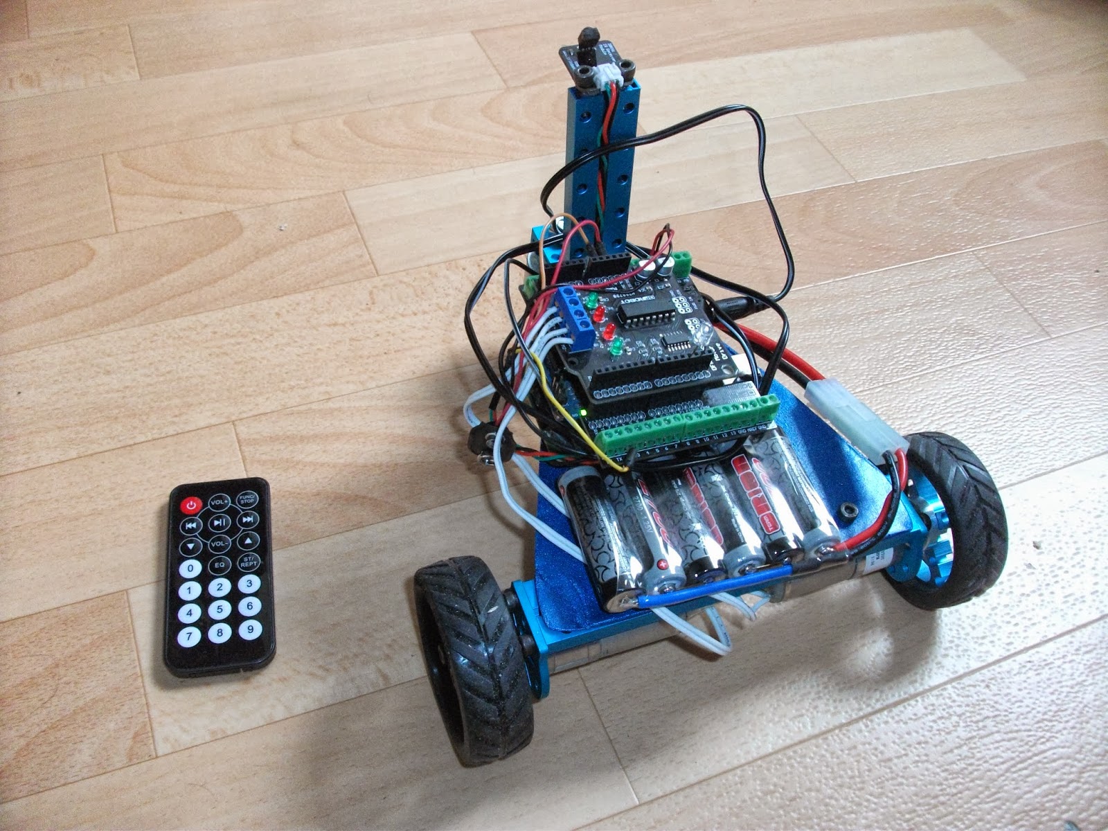 Tout_Sur_Mes_Robots: Robot 3 roues