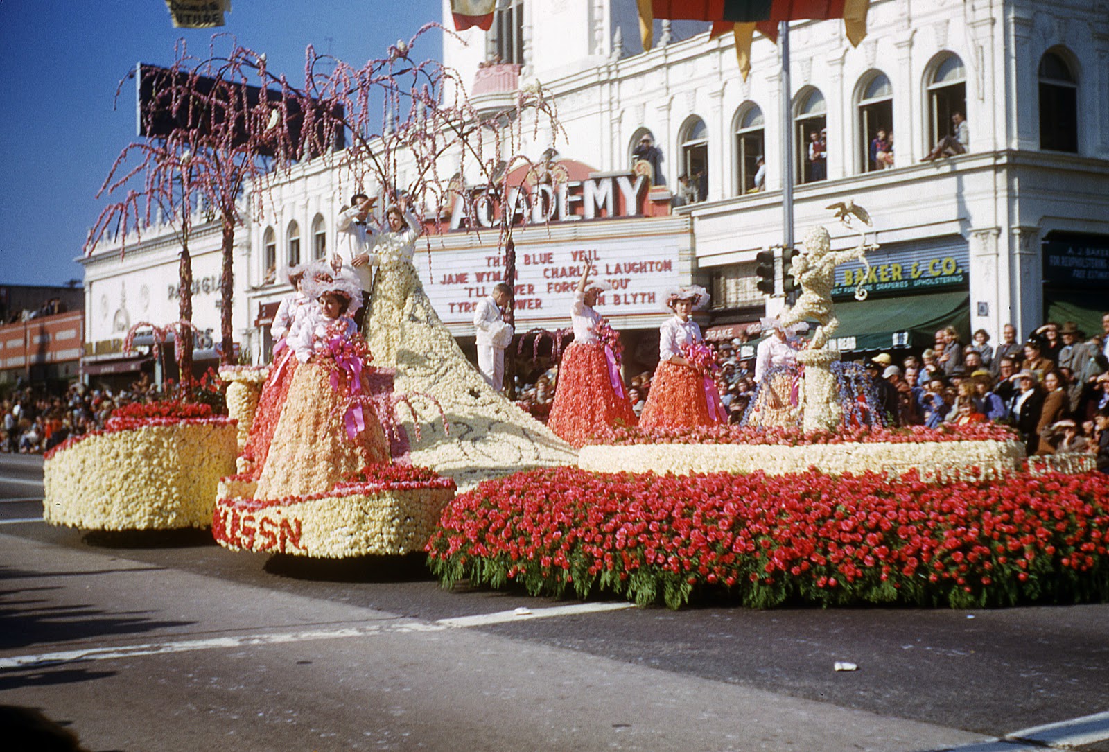 A Quirky Guy with a Camera: The Rose Parade: 1950~1963