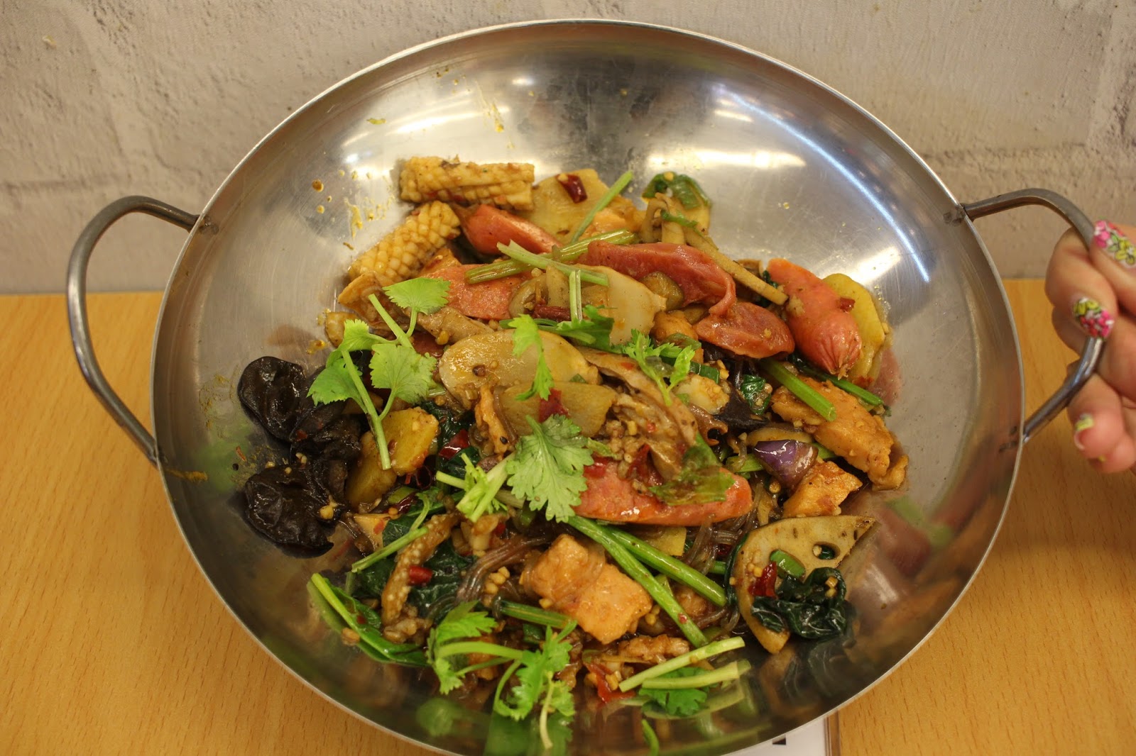 [CLOSED] Jiu Mao Jiu Hotpot, 4-Tier Steamboat @ PoMo | JACQSOWHAT: Food ...