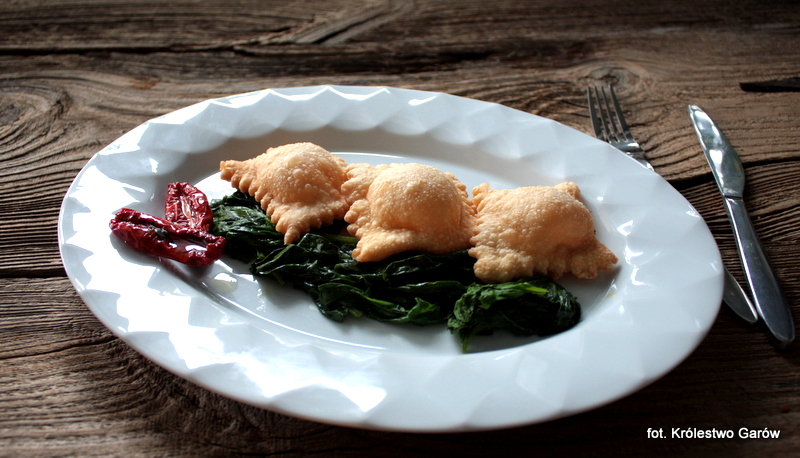 Blog o gotowaniu - tradycyjna kuchnia: „Ravioli” smażone – pierogi smażone