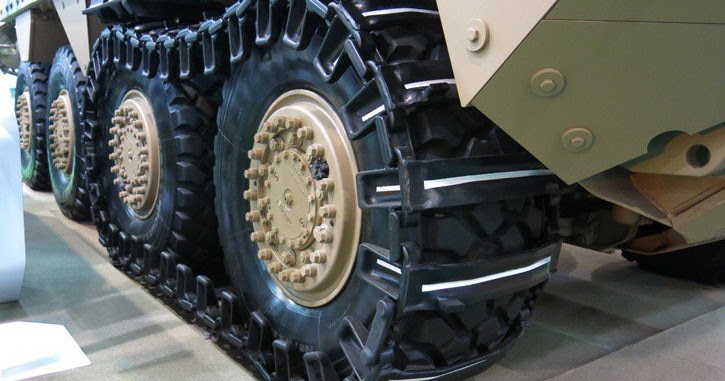 CIRCULO TRUBIA: TRACKS OVER WHEELS