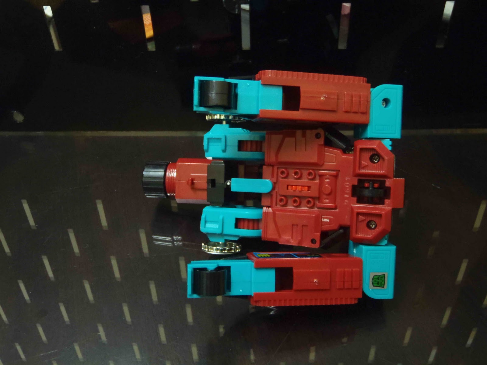 New Planet Cybertron: Transformers Review – G1 Perceptor (Universe ...