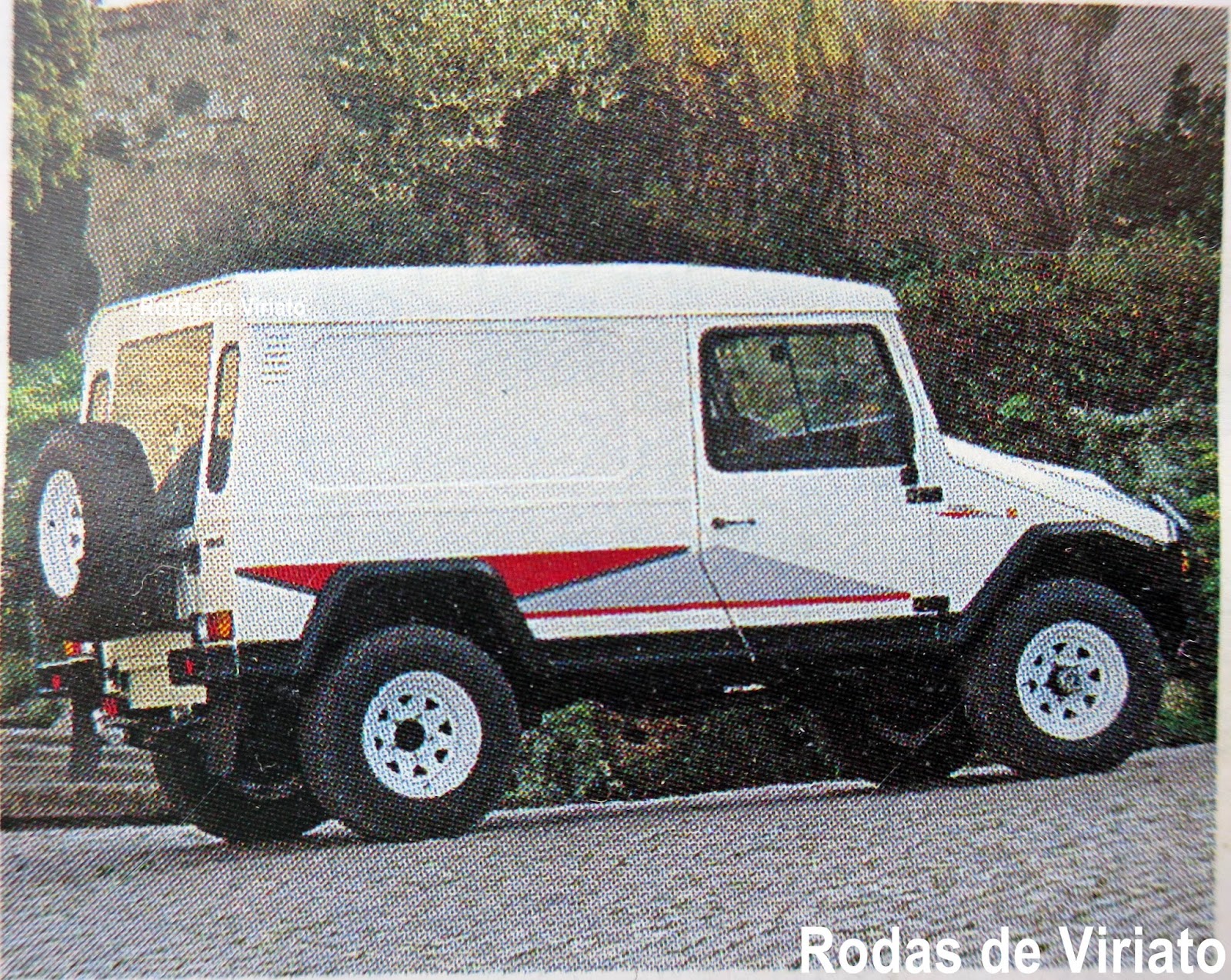 Jipe UMM Alter comercial em foto publicitária