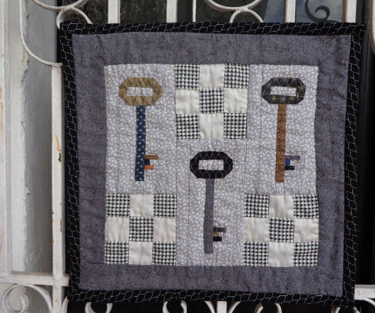 Finished Project: mom's antique key quilt | ProtoQuilt