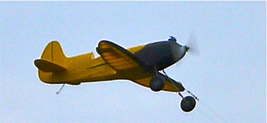 Free Flight -Vintage model airplane- cars-model retro avion et voiture ...