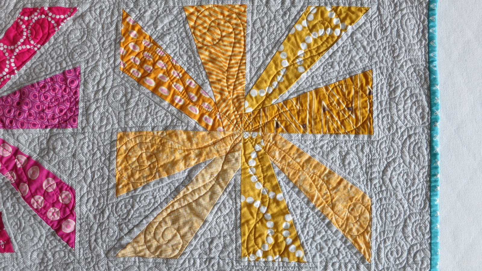 Flourishing Palms: Cartwheels Quilt