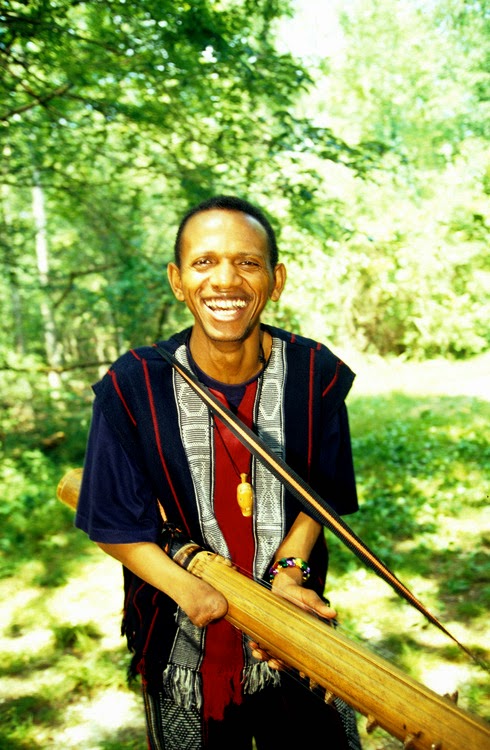 Madagascar: La "Valiha": instrument de musique traditionnelle malgache