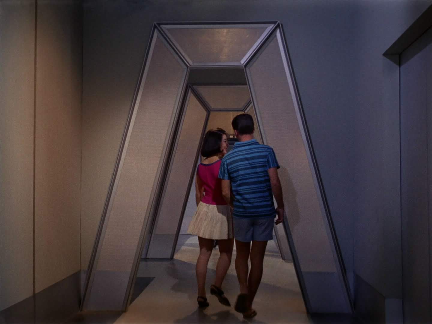 Guia de naves estelares: Diferencias interiores en Discovery (1)