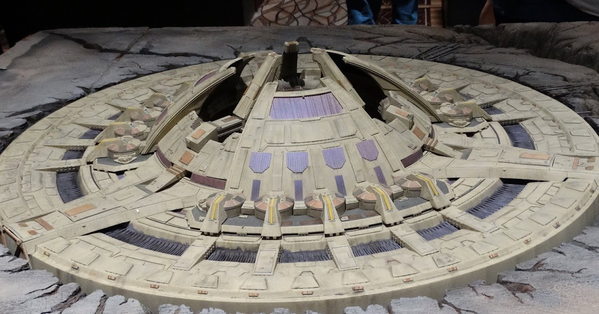 Star Trek Prop, Costume & Auction Authority: Star Trek: DS9 Dominion ...