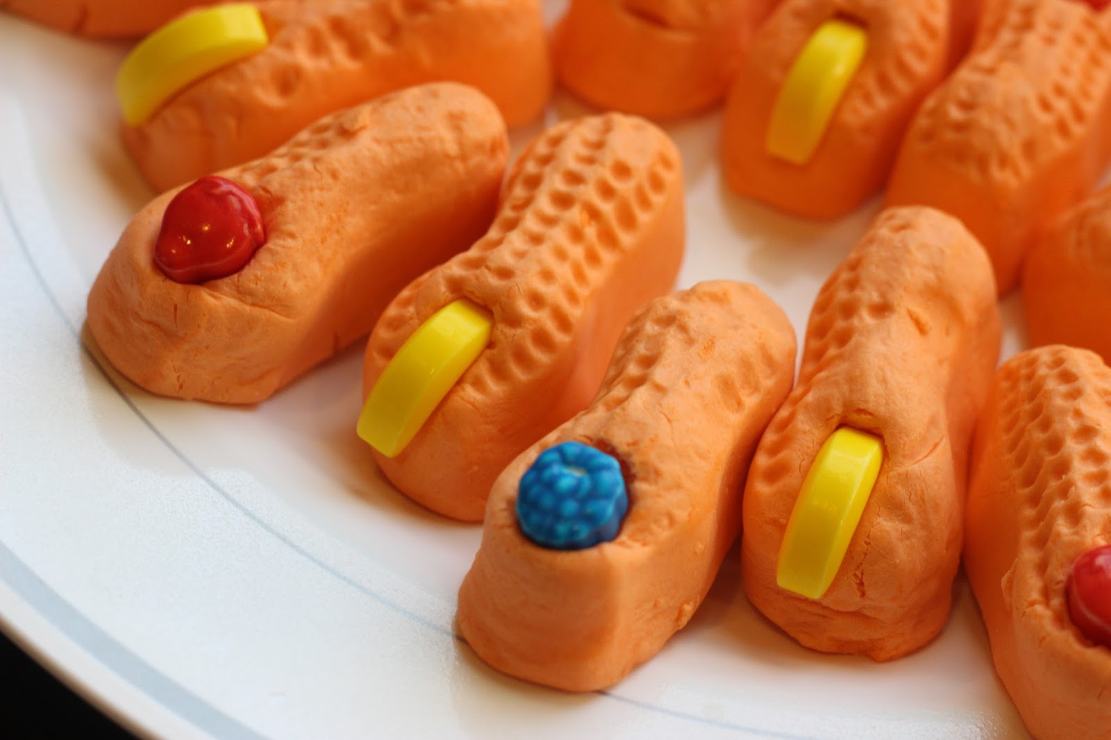 Foodie Family: Halloween Treats, Part 1