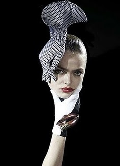 GENIUS Elsa Schiaparelli- SHOCKING PINK, SURREALISTIC GLAMOUR AND ...