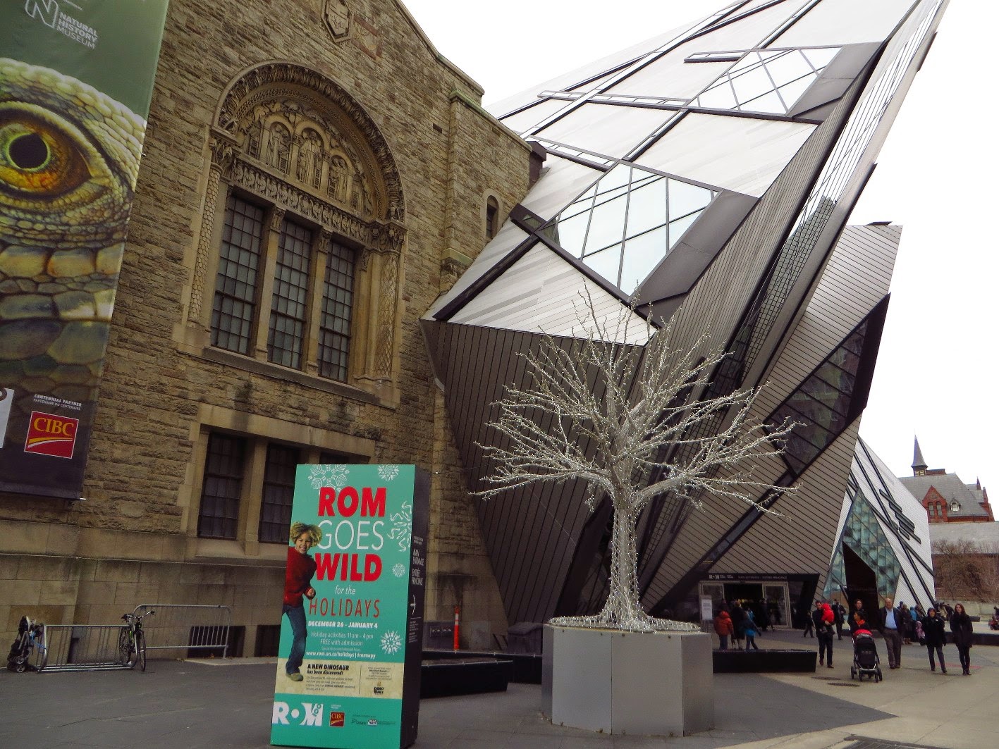 The World of Gord: The ROM Part 1 -Canada, then Lot's of Dinosaurs