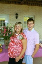 Info on Scammer Lyle Livesay, Emmett Peck (CFA) Chase & Getty Images ...