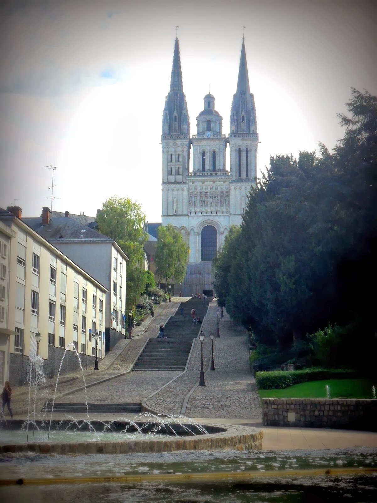 Angers - The historical capital of Anjou - Exploring the Castles of the ...