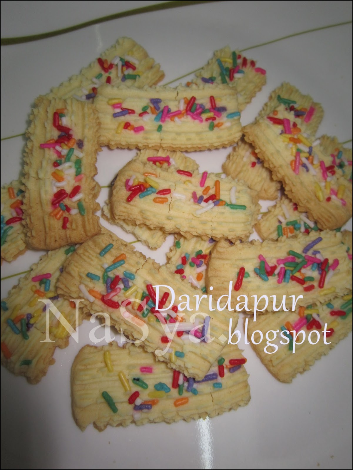 Dari Dapur NaSya: Biskut semperit susu