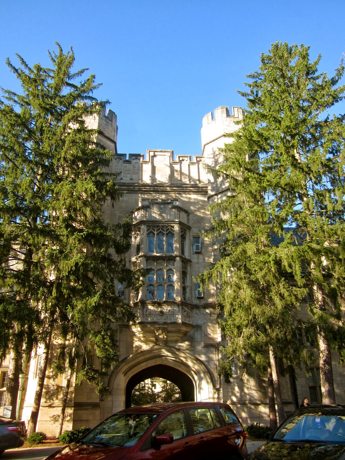 Lo + Bee: Beloved B-town