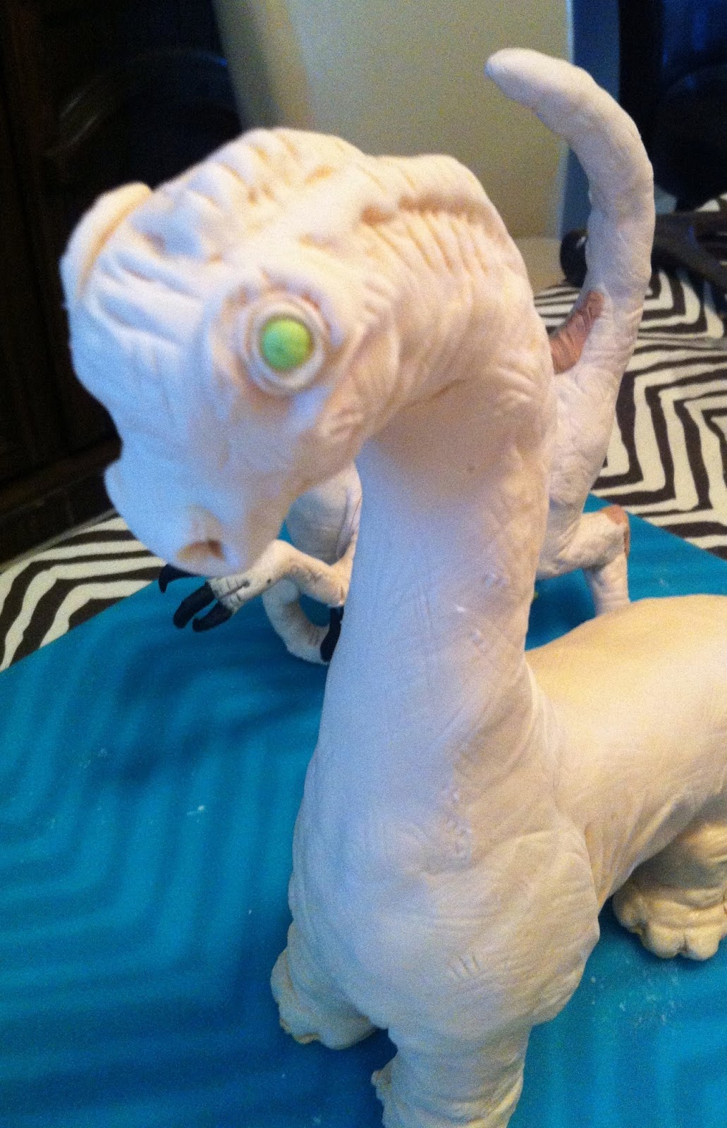 Hogan's Sweet Art: Dinosaur Dig Cake