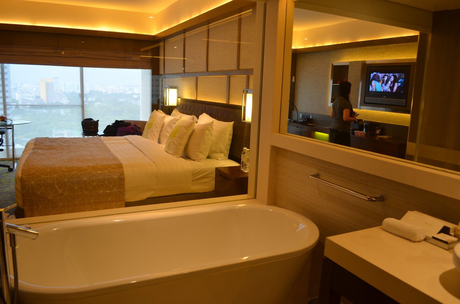 The Pan Pacific Hotel, Singapore | JACQSOWHAT: Food. Travel. Lifestyle.