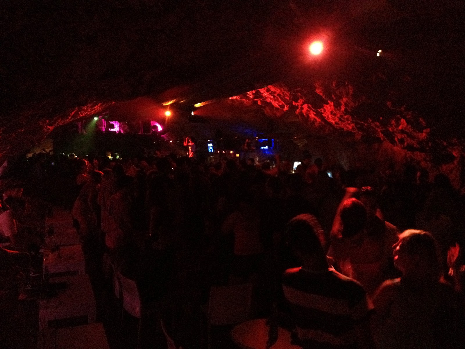 Hazeydaise: Day 5: Sea, Makarska, Deep Club