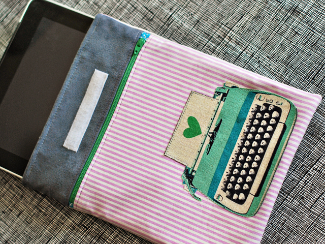 Bijou Lovely: typewriter ipad case.