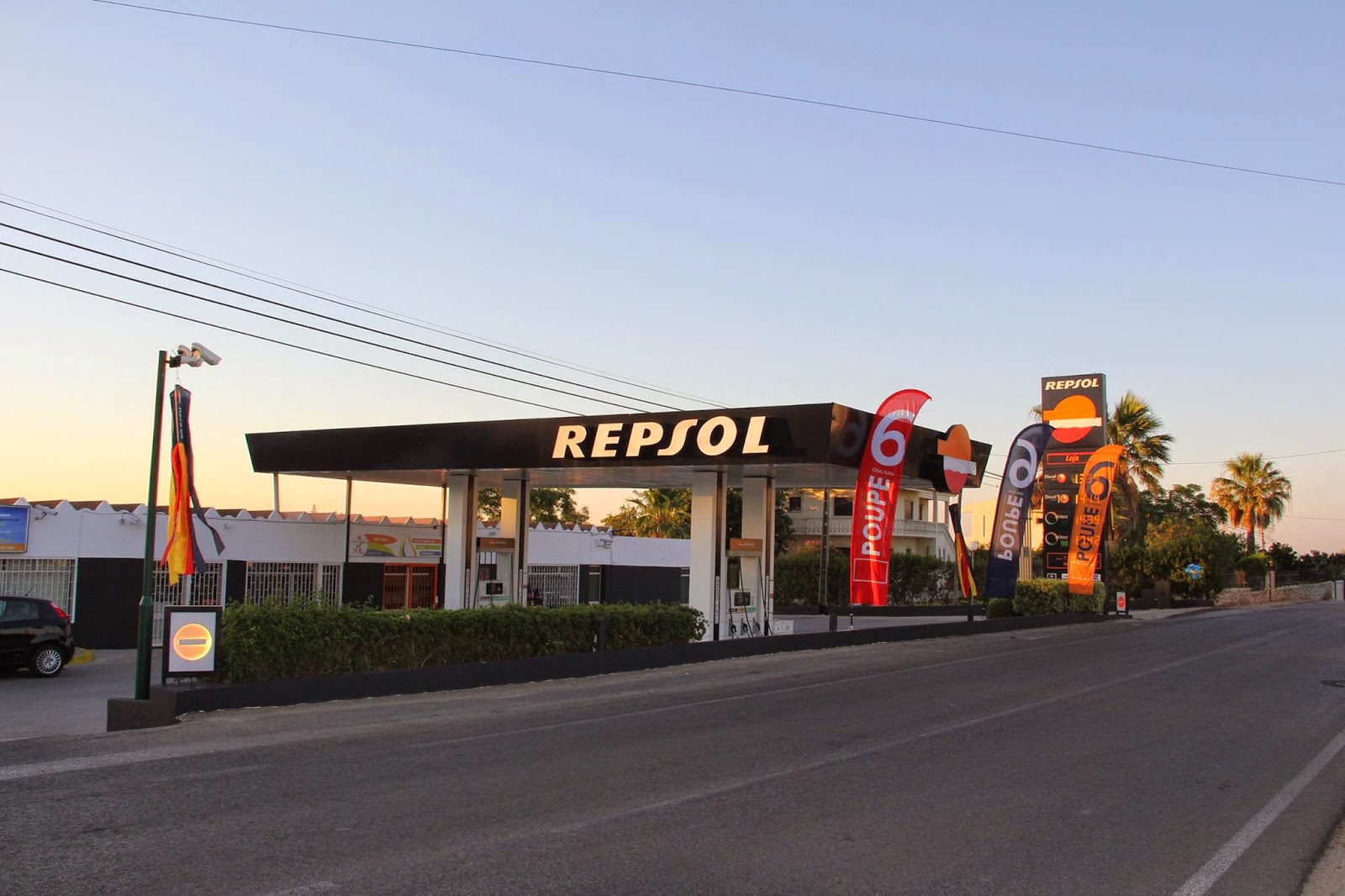 Britosul comércio de combustiveis: Bombas Repsol da Falfosa