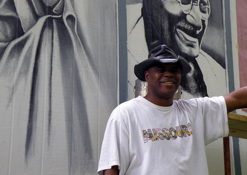 Kansas City Kansan: PHOTOS: Home mural by artist Alexander Austin