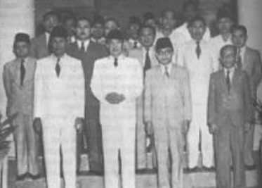 7 Program Kerja Kabinet Sukiman : Susunan Anggota dan Penyebab Jatuhnya