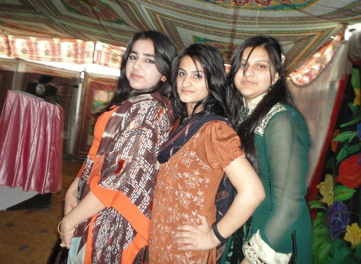 Fashion world latest Fashion: teen age girls fashions pakistan.