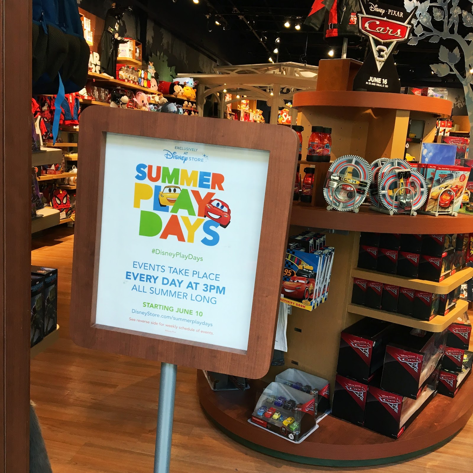 Dan the Pixar Fan: Disney Store's 2017 Summer Play Days Start Soon