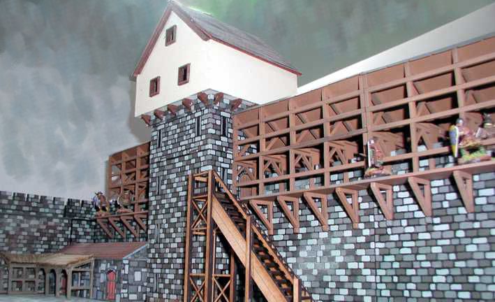 Tabletop Fix: Sally 4th - Hoarding Kits for 28mm Castle Walls