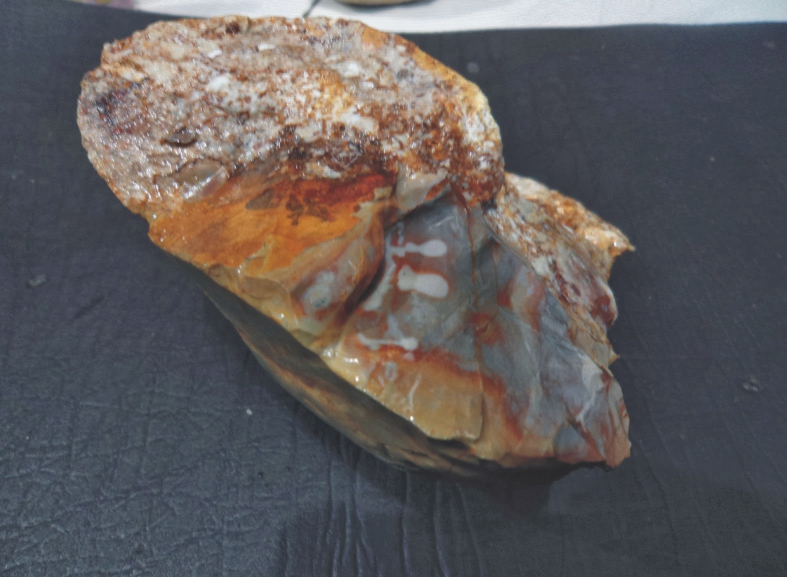 AKIK STONE: NATURAL ROUGH AKIK PANCA WARNA Code-RAPW 0072