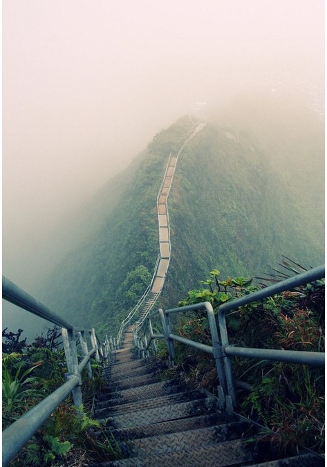 Haiku Stairs - Oahu, Hawaii | Traveler Maps