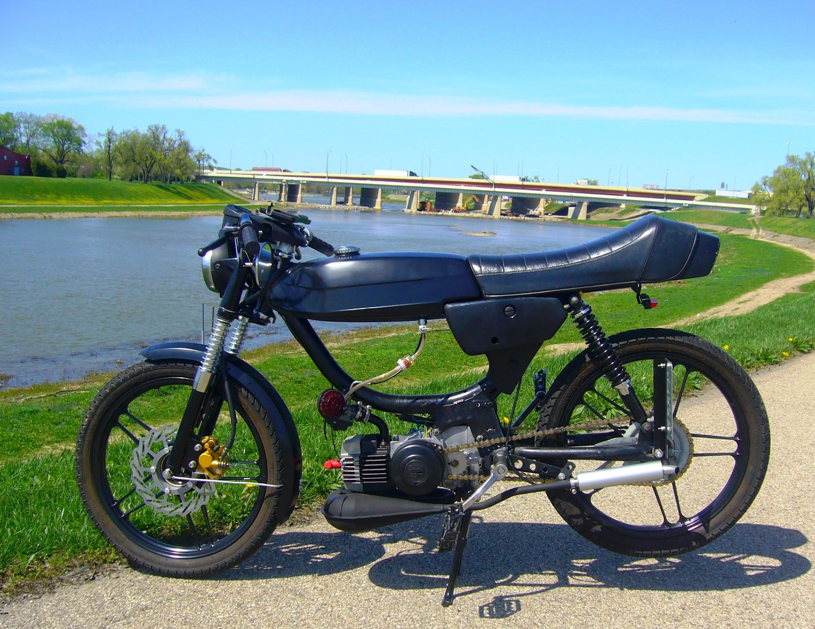 Stuck In The Buckosphere: Double Moped Build, with HI-RES photos