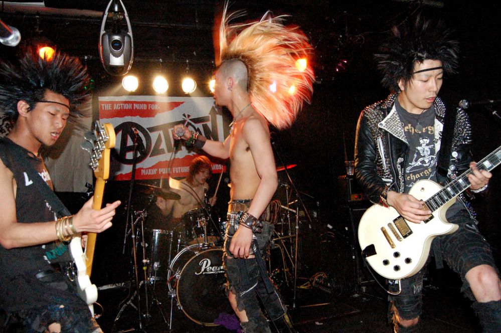 hardcore punk: SYSTEM FUCKER / D-CLONE - What Is Your Hardcore split tape (2011)